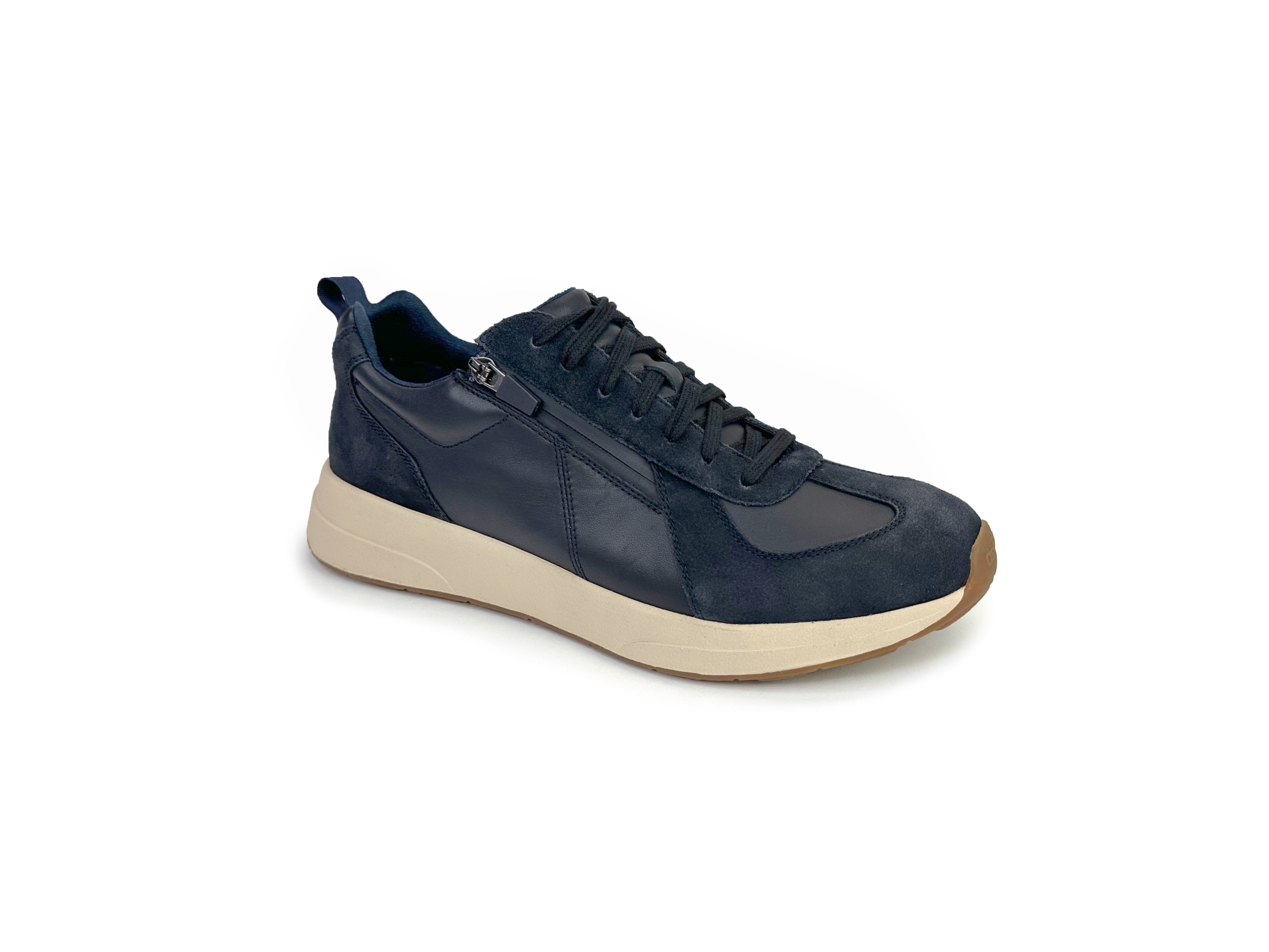 Miles – Shoe Thrill